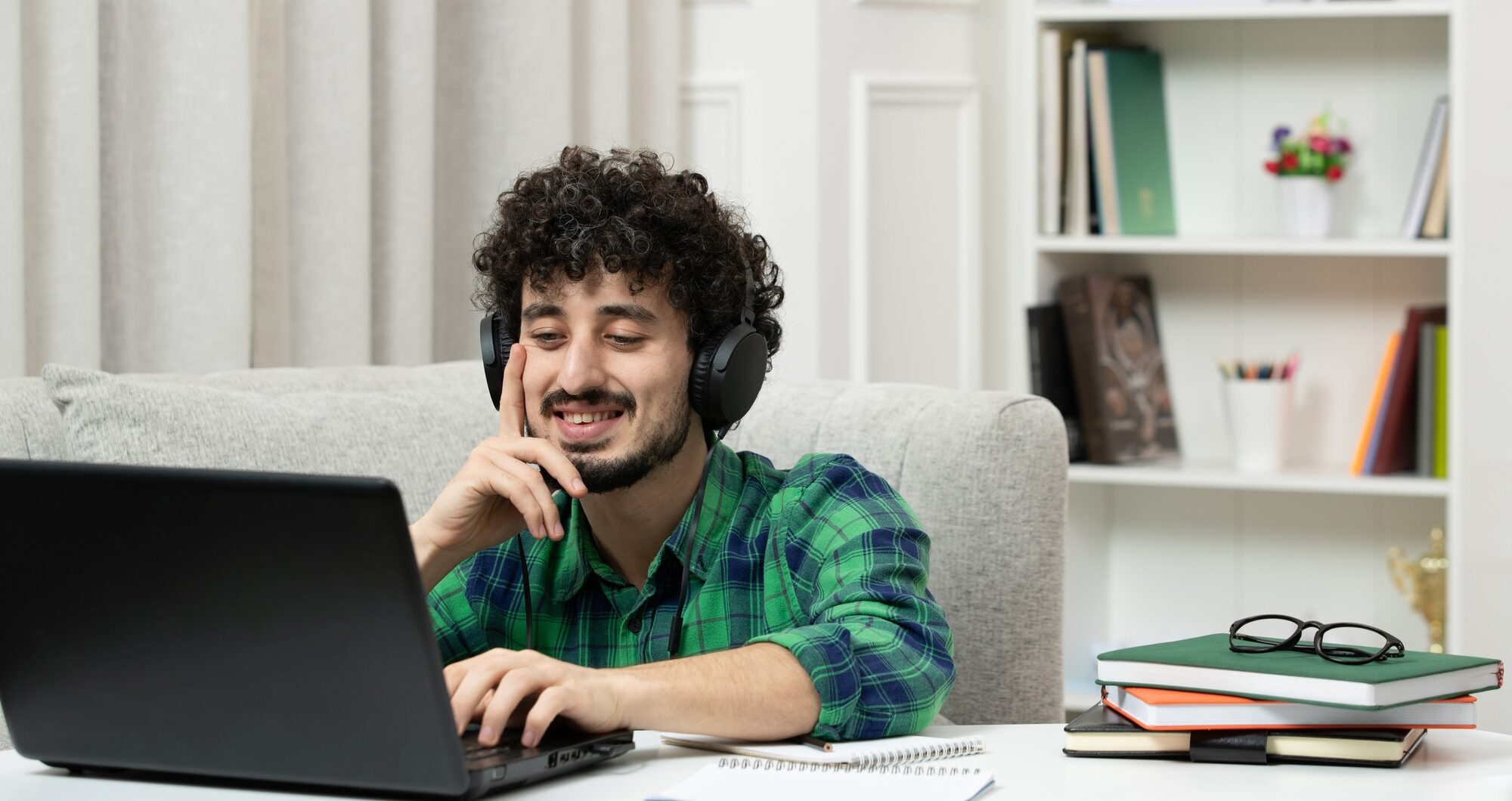 Digital tools that help students join online classes and interactive ...