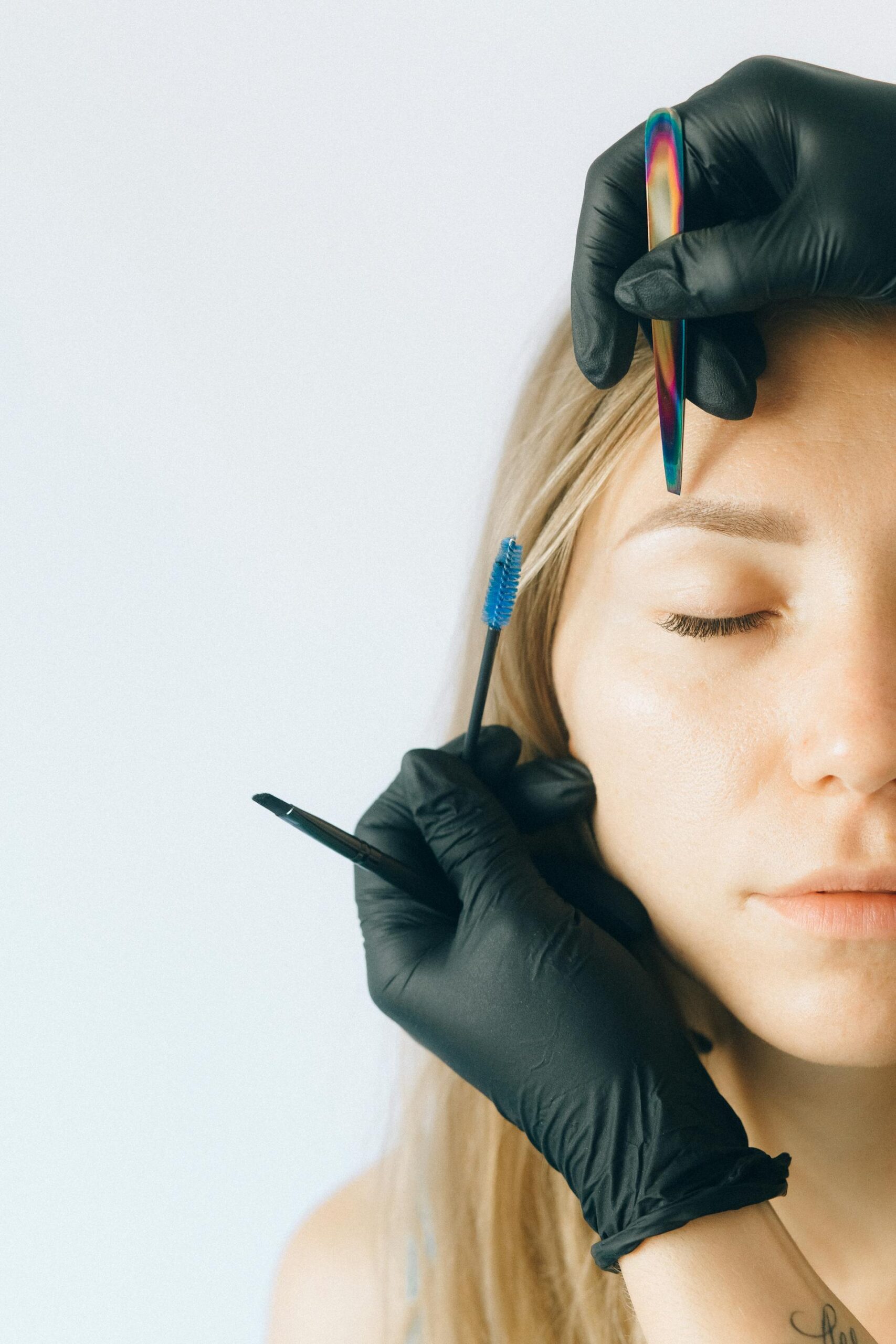 How to choose a microblading salon in Dubai: A checklist for tourists ...