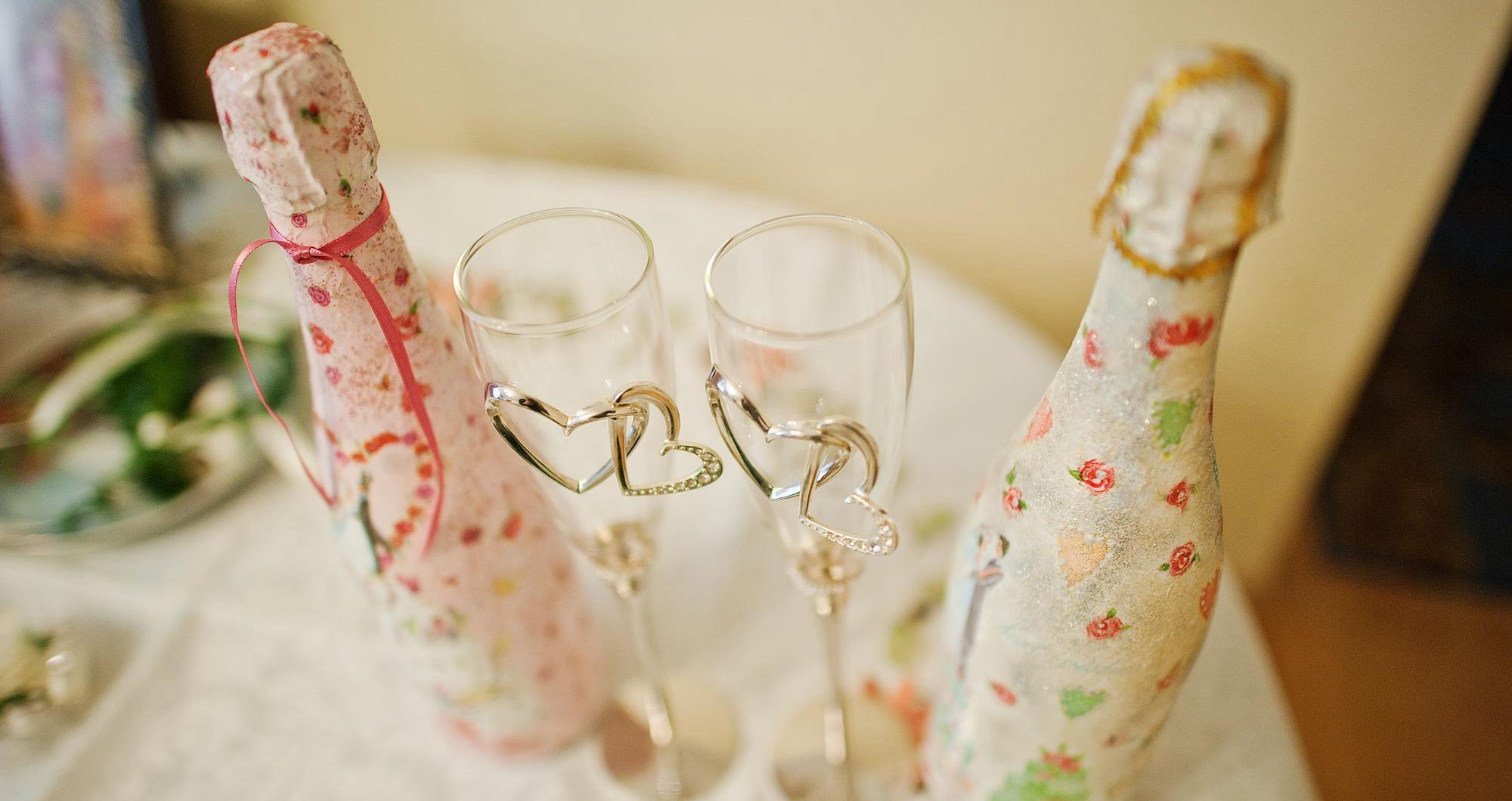 Avoid common mistakes with wedding cocktail napkins | London Daily News