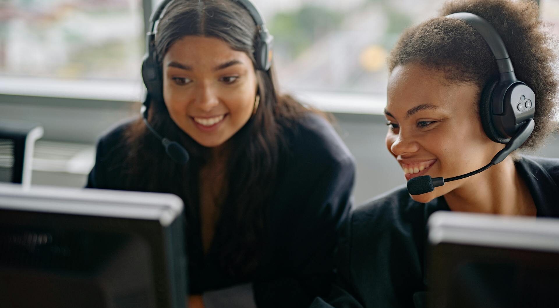 How VoIP communication helps businesses reduce costs and scale ...