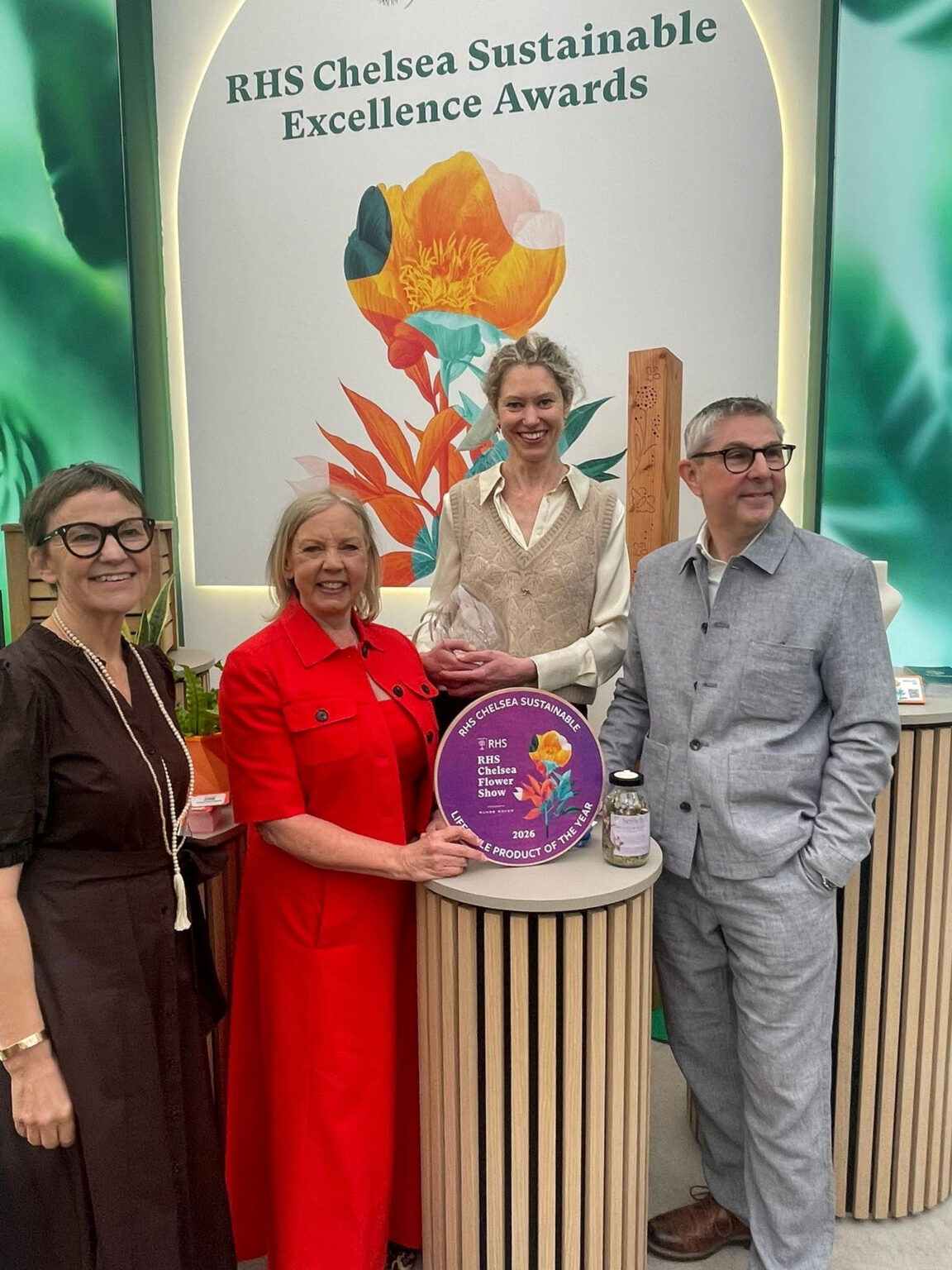 Former botanist wins Chelsea Flower Show award for sustainable ...