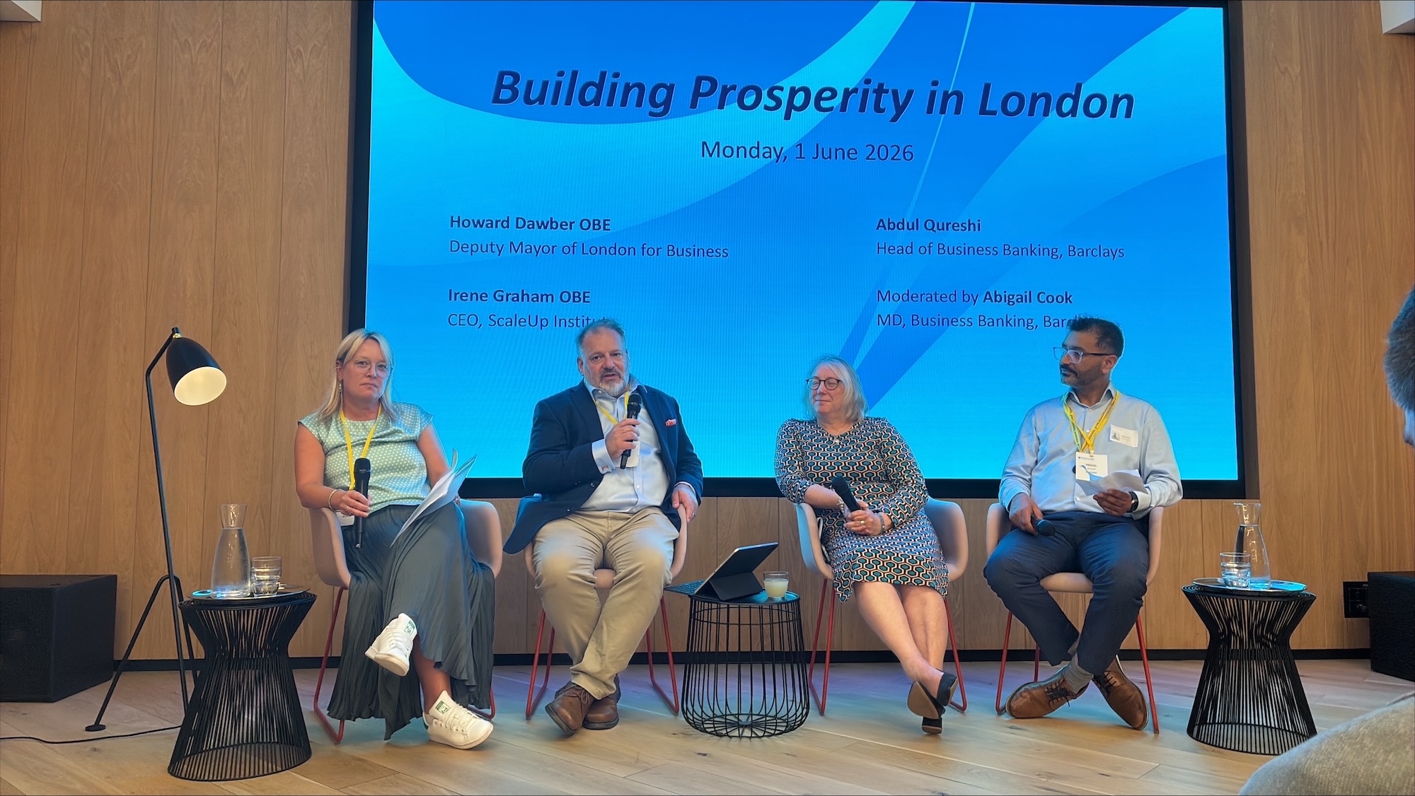 London businesses lead on confidence and AI investment amid ...