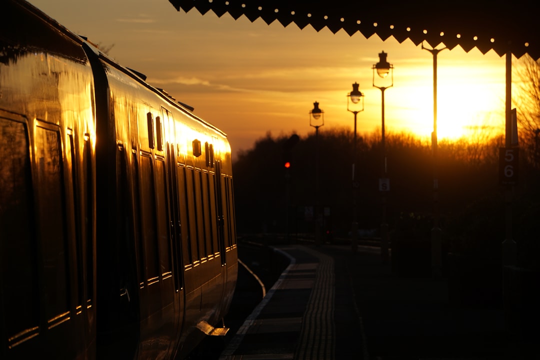 Network Rail Issues 'Do Not Travel' Warning as Heatwave Threatens to ...